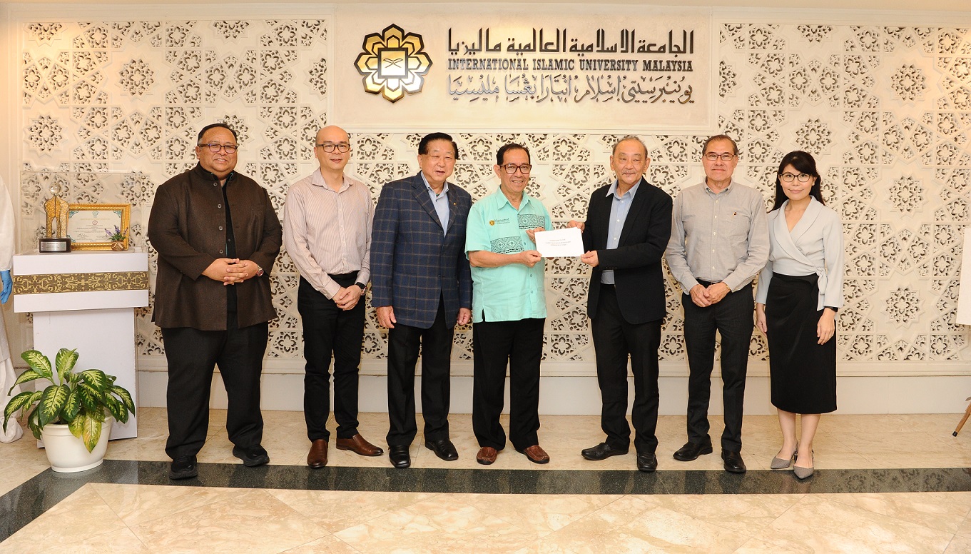 SGM donates to IIUM’s Emergency Relief Fund | SGM