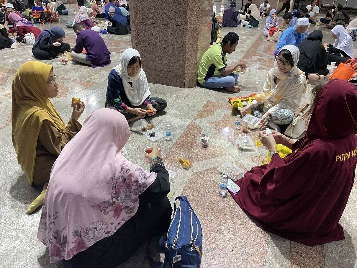 SGM Participates in Interfaith Exchange | SGM