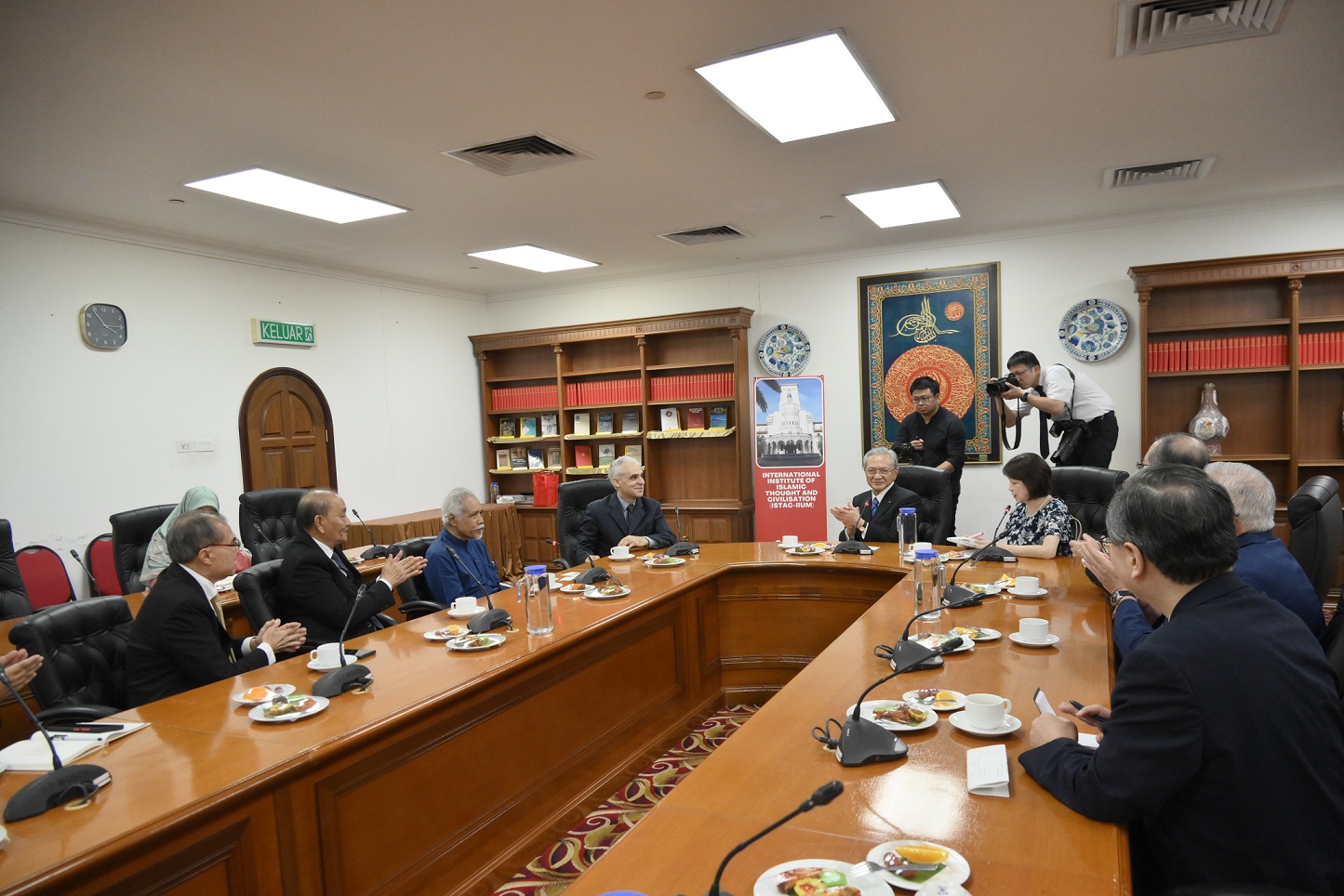 President Harada Visits ISTAC, Holds Discussion with Eminent Islamic ...